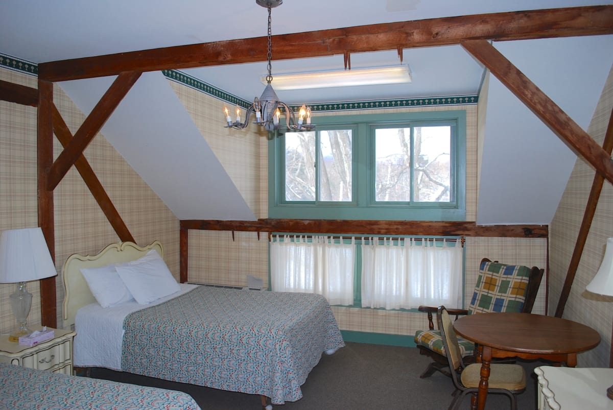 Catskills Lodge - Catskills Inn | Winter Clove Inn